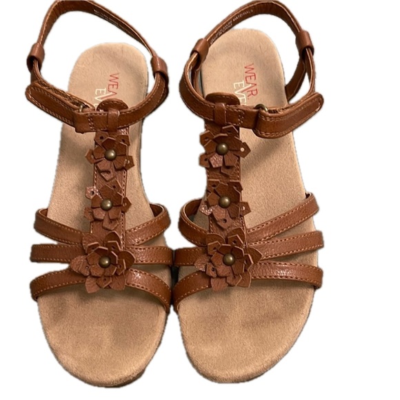 BareTraps | Shoes | Wear Ever By Baretraps Brown Floral Wedge Sandals ...